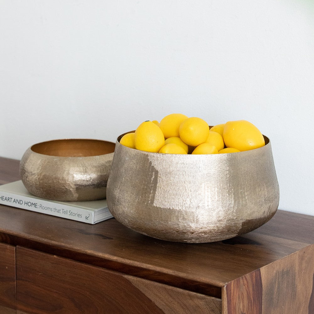 LA-48640 Bowls – Shadows and Patterns