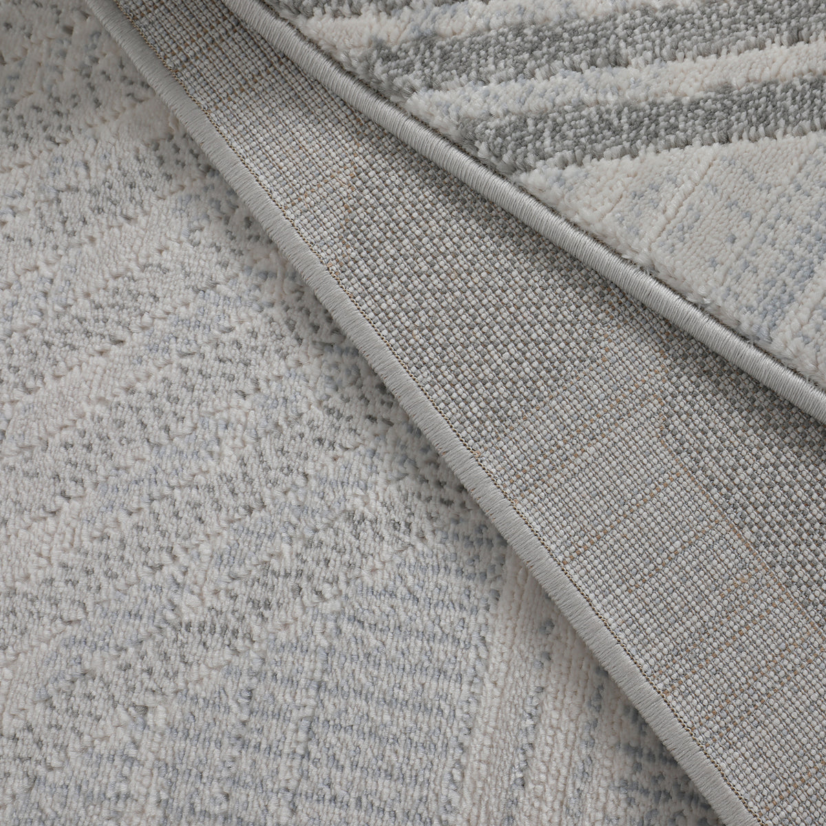 Bordeau 5 – Shadows and Patterns