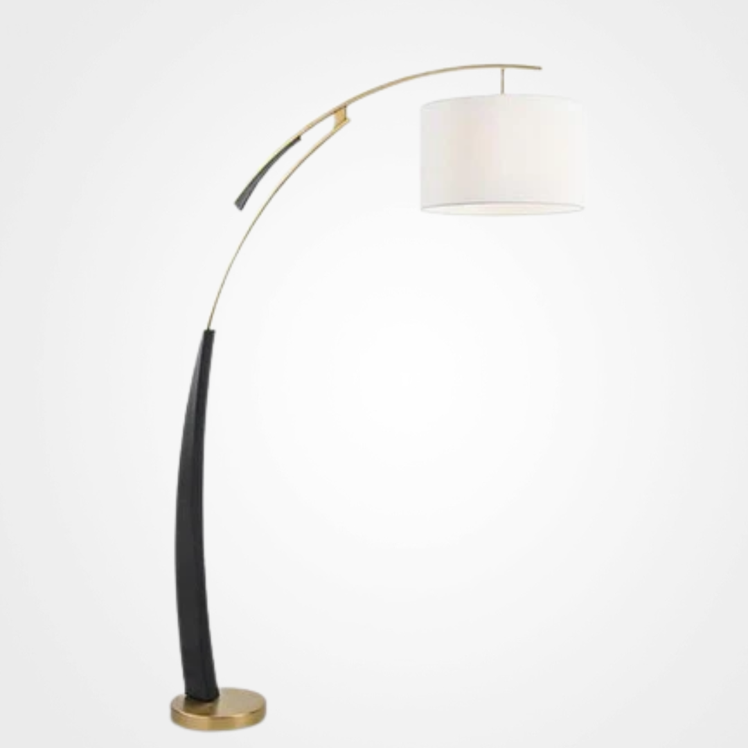 Hans – Shadows and Patterns