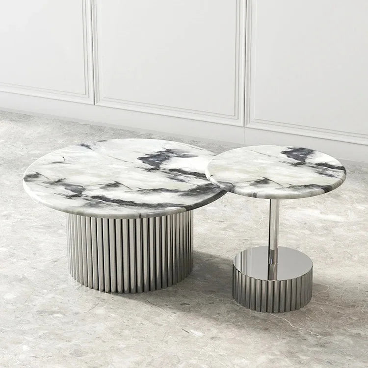 Ivo – Shadows and Patterns
