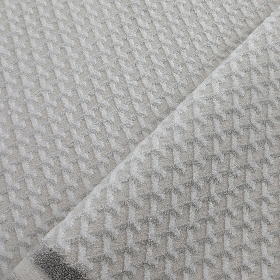 Aurand 3 – Shadows and Patterns