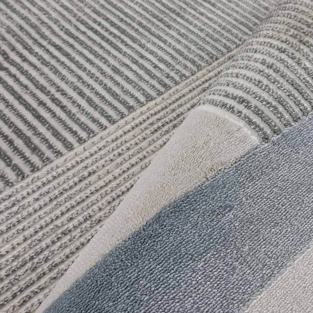 Bordeau 1 – Shadows and Patterns